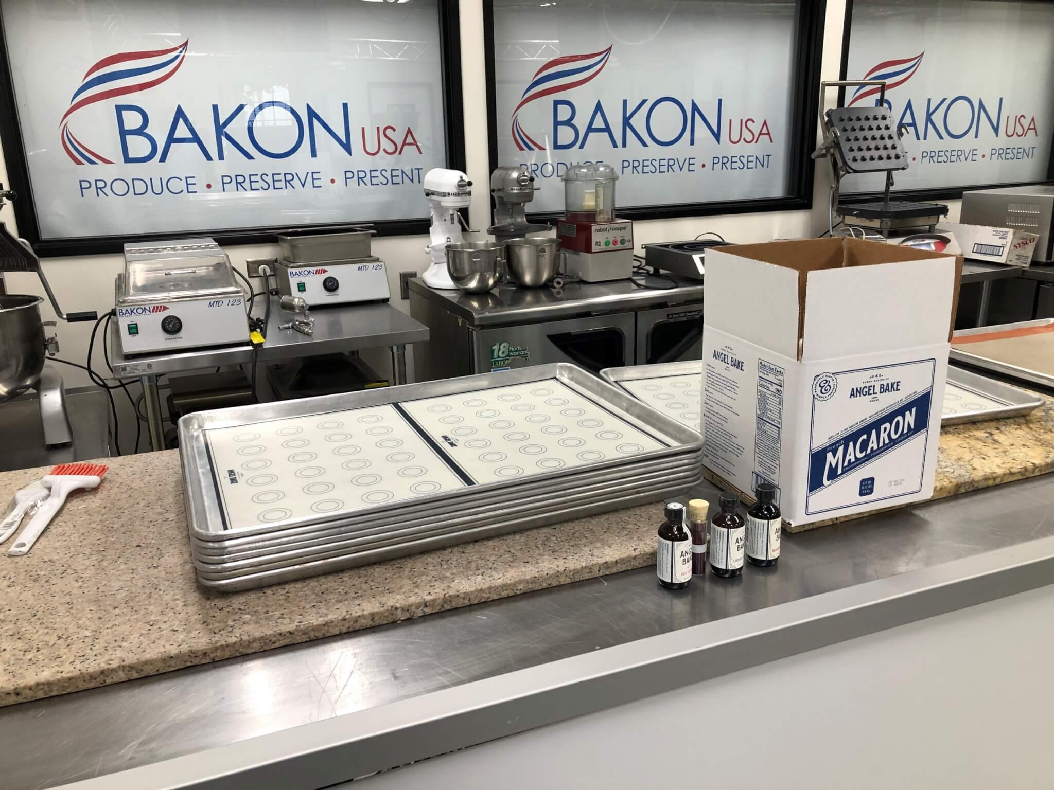 High Volume French Macaron Production - Saëna Baking Co